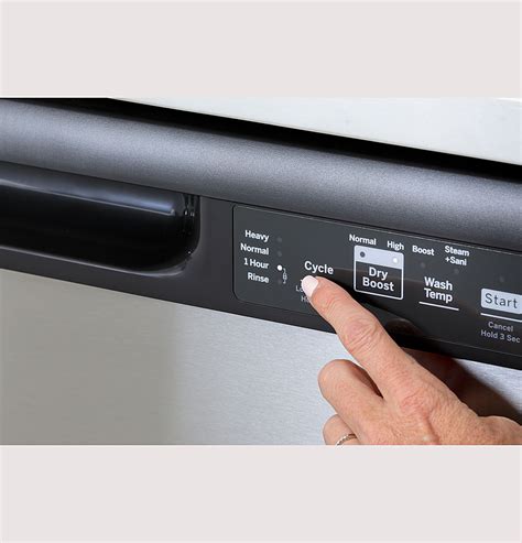 GE 24 Front Control Built In Plastic Tub Dishwasher With Steam