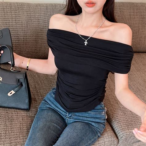【ready Stock At Johor】 Hotgirl⭐white Sexy One Shoulder Short Sleeve T