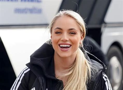 تصاویر دلشکستگی آنا ماریا مارکوویچ با لقب زیباترین زن فوتبالیست جهان