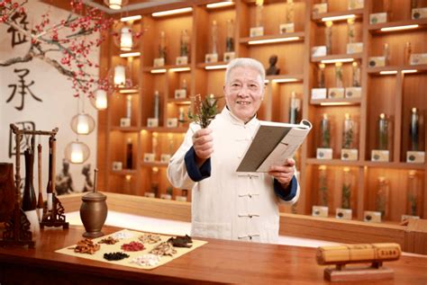 春节期间怕感染？国家版干预方案给出新思路，跟着喝，强正气防新冠！人群免疫人体