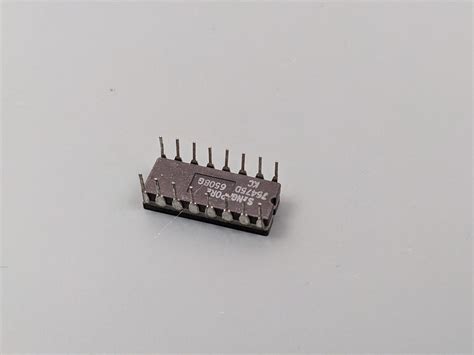 7 Intersil Im6508ije Sram Ic 1k X 1 Bit Vintage Used ~ Us Stock