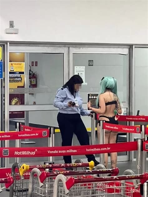 I Was Banned From Flying Because Of My Inappropriate Outfit I Had No