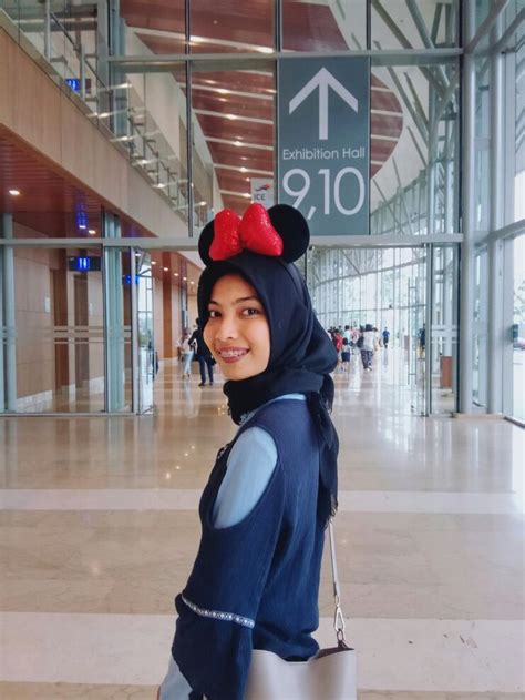 Never Too Old For Disney 💖 Disney Styleondisney Disneyonice Disneyindonesia Minnieears