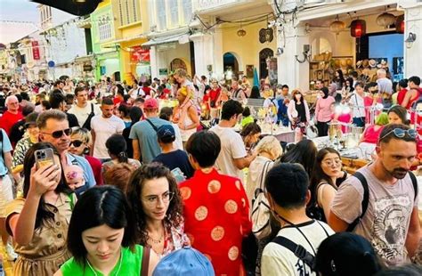 Bank Of Thailand Predicts 28 Million Foreign Tourists This Year Thaiger