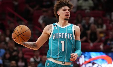 LaMelo Ball Warms Up Before Wizards Game