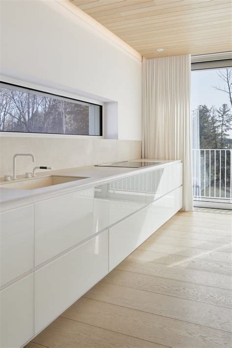 Saunders Architecture Designs Ribbon Like Lily Pad House In Ontario