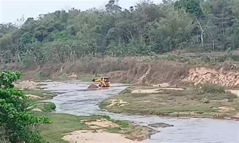 Illegal Sand Excavation Threatens River Bhogdoi In Jorhat