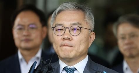 속보 민주당 ‘암컷 발언 최강욱에 당원권 정지 6개월 징계