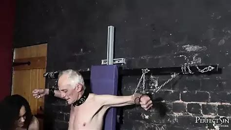 Deutsche Domina Dominiert Sklaven Im Bdsm Club Xhamster