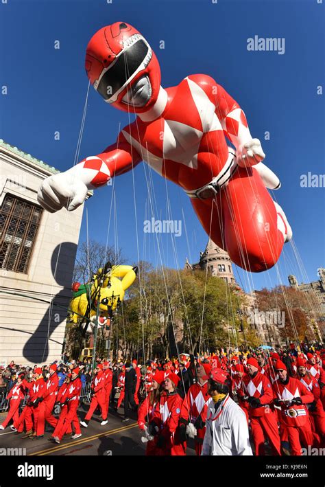 Ballon De Power Ranger Macys Banque De Photographies Et Dimages à Haute Résolution Alamy