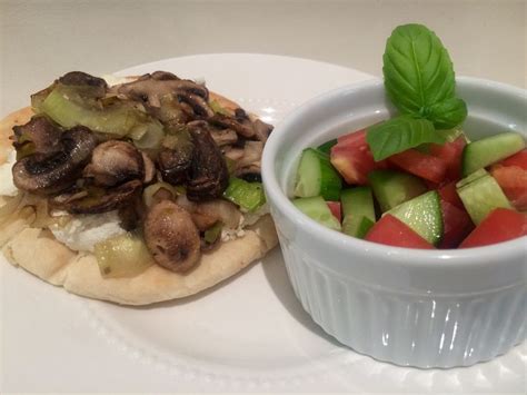 Fast And Delicious Leek And Mushroom Flatbread Pizzas