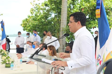 Abinader inaugura el Muelle Turístico de Miches La Verdad del Este