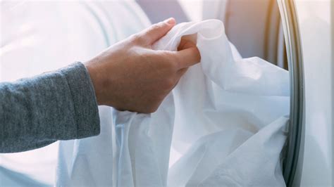 How To Get Dingy Whites White Again 4 Simple Laundry Fixes