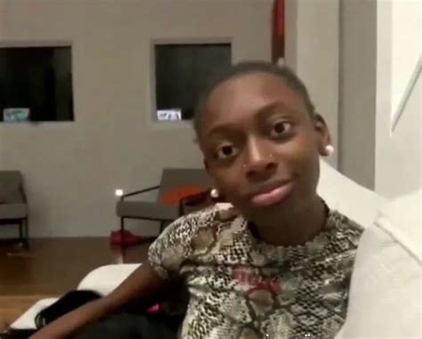 Pin By Tolanii On ♡•°• Mood •°•♡ Reaction Face Funny People Quotes Current Mood Meme