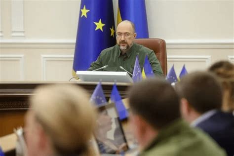 Шмигаль Бюджет 2023 з кожної гривні 50 копійок йдуть на армію