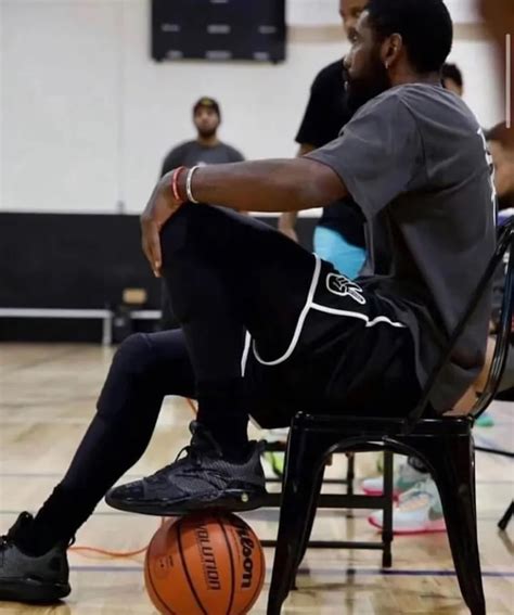 Kyrie Irving Officially Signs Deal With Anta Sneakers Cartel
