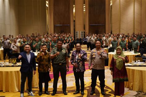 Ojk Malang Latih Aparat Jadi Agen Literasi Keuangan