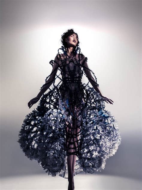 Yin Yiqing on S-Magazine | SENATUS