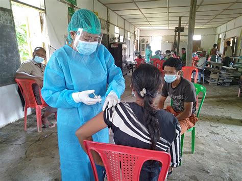 ပုဏ္ဏားကျွန်းမြို့နယ် စက်မှုဇုံတိုက်ပွဲရှောင်ကယ်ဆယ်ရေးစခန်း၌ အသက် ၁၈ န