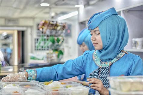 Gampang Kok Ini Cara Pesan Makanan Di Kereta Api Nibble