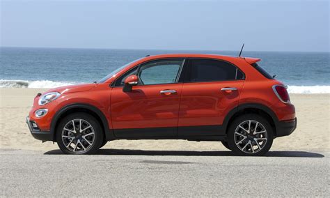 배경 화면 시보레 바퀴 육상 차량 자동차 외장 자동차 제조 도시 자동차 소형차 소형 스포츠 유틸리티 차량 미니 스포츠 유틸리티 차량 2500x1500