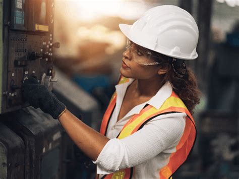 Mujeres Dominan Nueve Sectores Económicos En República Dominicana • Las