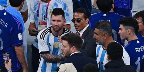 Lionel Messi Blanked Salt Bae In Cringe World Cup Final Moment Indy100