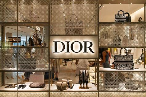 14 Facts About Dior