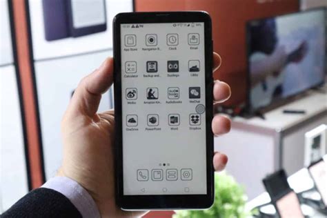Onyx Previews Upcoming E Ink Smartphone At Ces