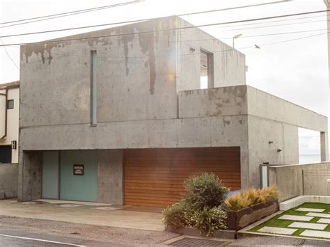 Kanye Wests Gutted 53m Malibu Mansion Take A Look Inside Cirrkus News