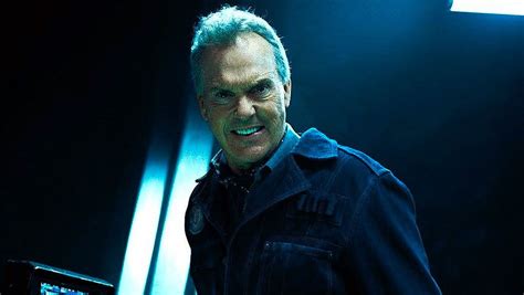 First Look At Michael Keatons Bruce Wayne In The Flash Revealed