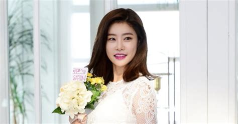 포토 소진 눈부신 웨딩드레스 자태