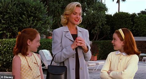 Lindsay Lohan takes to TikTok to recreate a beloved scene from The Parent Trap | Daily Mail Online