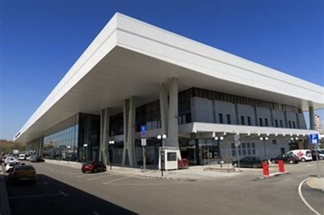 Мъж почина пред Централна гара в София България Днес