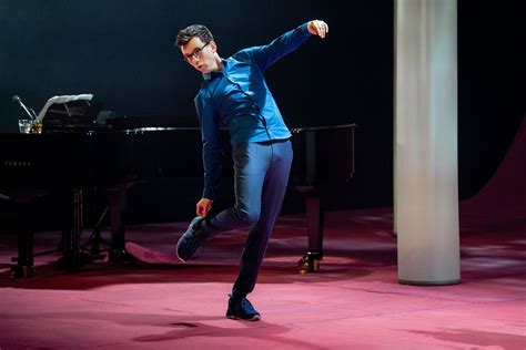 Recensie Voor Wat Het Waard Is Door Pieter Derks Theaterkrant