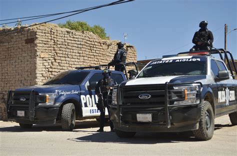 Por El Delito De Robo De Vehículo Policía Estatal Y Municipal