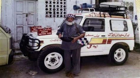 Some Rare Pictures From Life Of Sir Abdul Sattar Edhi Man