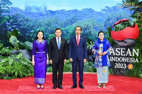 សម្ដេចធិបតី ហ៊ុន ម៉ាណែត និងសម្ដេចតេជោ