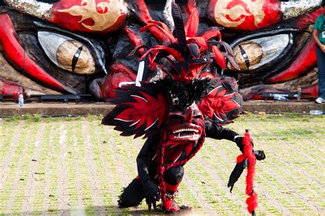 Festival De Diablos Y Congos Halloween Halloween Wreath Wreaths
