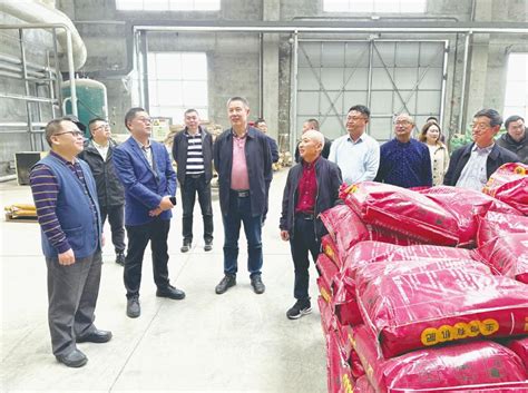 标注原料与工艺 提升优质有机肥竞争力 第04版 科技 20240411期 四川农村日报