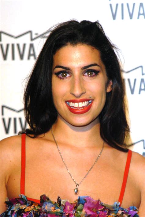 Amy Winehouse Un Recorrido Por Su Vida Y Legado