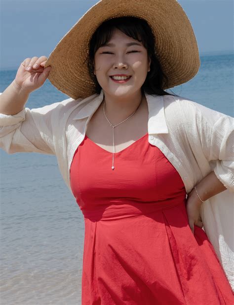 더쿠 빅사이즈 쇼핑몰 모델 개그우먼 김민경 화보 여름 근황 