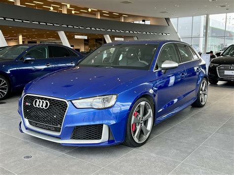 Купить б/у Audi RS 3 II (8V) 2.5 AMT (367 л.с.) 4WD бензин робот в ...