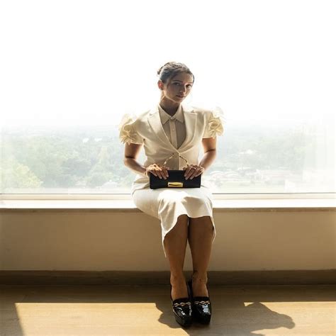 नॅशनल क्रश तृप्ती डिमरी हिच्या दिलखेच अदांवर चाहते फिदा फोटो पाहून म्हणाल Marathi News