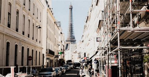 거리 거리 풍경 건물 건설 건축 관광 관광지 낮 대도시 도시 경관 도시 탐사 도시 풍경 도시의 도시의 삶 랜드마크 맑은 하늘 목적지 문화 유산