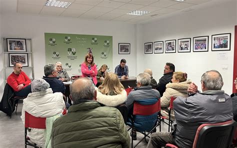 OLIVARES DESTACA LA ESTRECHA RELACIÓN DEL PSOE UBETENSE CON LAS