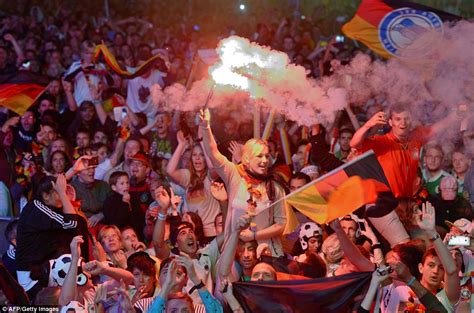 Mesa Redonda Contracomunista Alemania Celebra Triunfo En Mundial