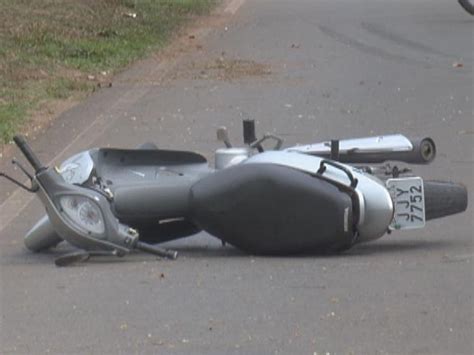 G Motociclista morre após se chocar caminhão na L Norte DF notícias em Distrito Federal