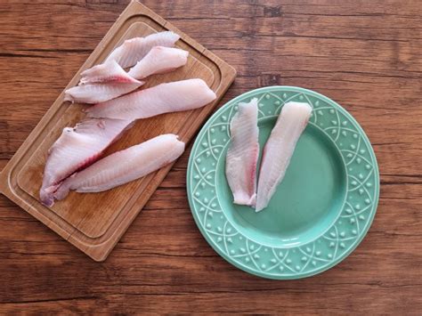 Peixe frito sequinho fácil e delicioso