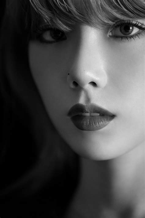 Update Girls Generations Taeyeon Sizzles In New Teasers For Spark